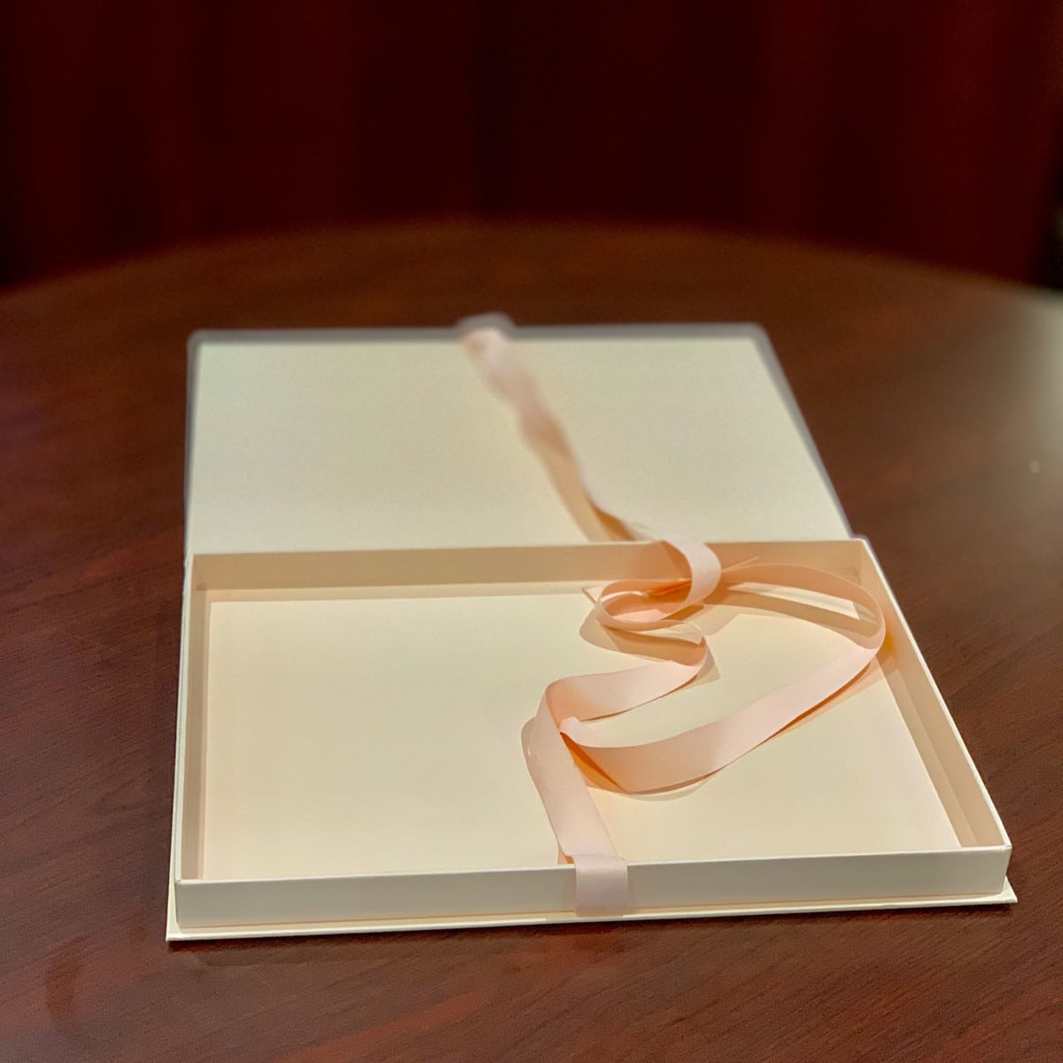 Hi-End Custom Boxes | Luxury Custom Packaging Boxes In NYC